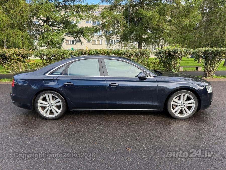Audi A8 2012 Tallina, ar dzinēja tilpumu 4.10 L un nobraukumu 284 tūkst. km par 14000 €, foto 4 vietnē AUTOMOTO.COM.LV