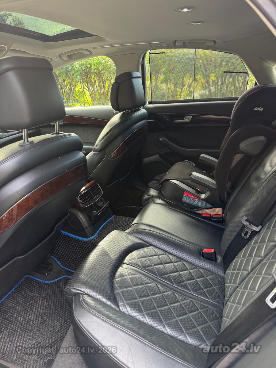 Audi A8 2012 Tallina, ar dzinēja tilpumu 4.10 L un nobraukumu 284 tūkst. km par 14000 €, foto 10 vietnē AUTOMOTO.COM.LV