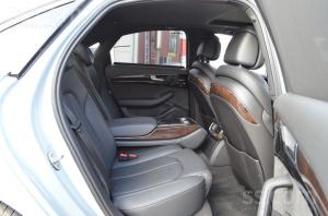 Audi A8 2013 Ventspils, ar dzinēja tilpumu 2.00 L un nobraukumu 157 tūkst. km par 19000 €, foto 5 vietnē AUTOMOTO.COM.LV
