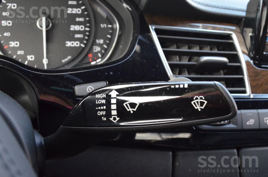 Audi A8 2013 Ventspils, ar dzinēja tilpumu 2.00 L un nobraukumu 157 tūkst. km par 19000 €, foto 14 vietnē AUTOMOTO.COM.LV