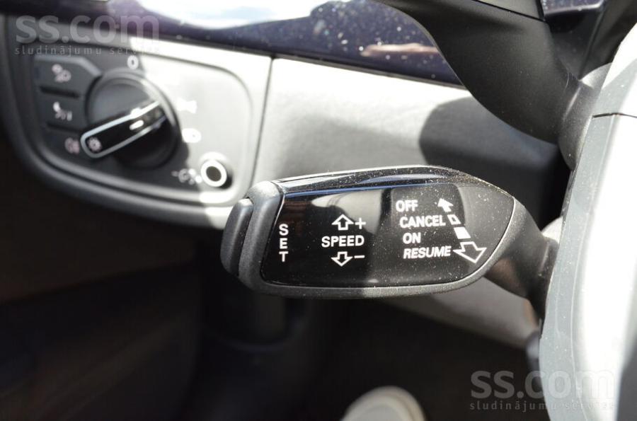 Audi A8 2013 Ventspils, ar dzinēja tilpumu 2.00 L un nobraukumu 157 tūkst. km par 19000 €, foto 16 vietnē AUTOMOTO.COM.LV
