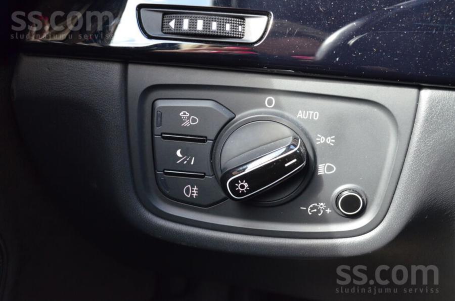Audi A8 2013 Ventspils, ar dzinēja tilpumu 2.00 L un nobraukumu 157 tūkst. km par 19000 €, foto 17 vietnē AUTOMOTO.COM.LV