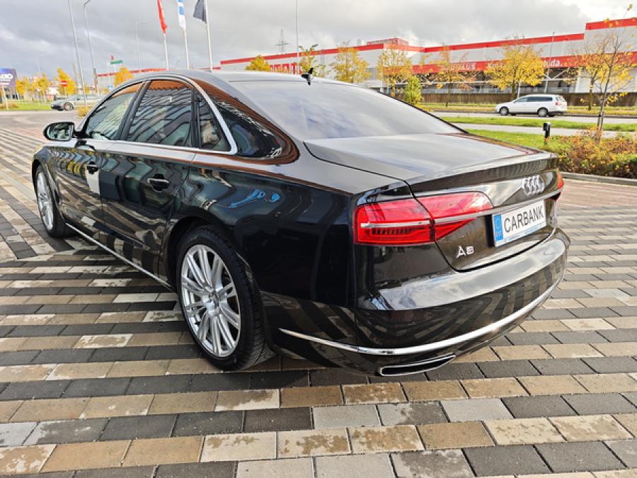 Audi A8 2017 in Tallinn, with an engine capacity of 3.00 L and mileage of 242 thousand km for 24990 €, photo 4 on AUTOMOTO.COM.LV