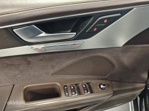 Audi A8 2017 in Tallinn, with an engine capacity of 3.00 L and mileage of 242 thousand km for 24990 €, photo 12 on AUTOMOTO.COM.LV