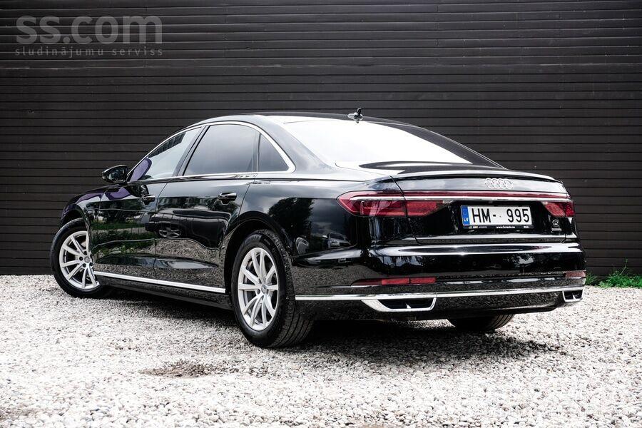 Audi A8 2018 in Riga, with an engine capacity of 3.00 L and mileage of 220 thousand km for 39990 €, photo 4 on AUTOMOTO.COM.LV