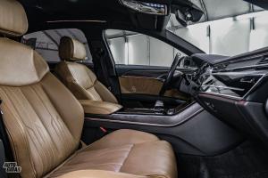 Audi A8 2018 in Kaunas, with an engine capacity of 3.00 L and mileage of 240 thousand km for 36500 €, photo 9 on AUTOMOTO.COM.LV