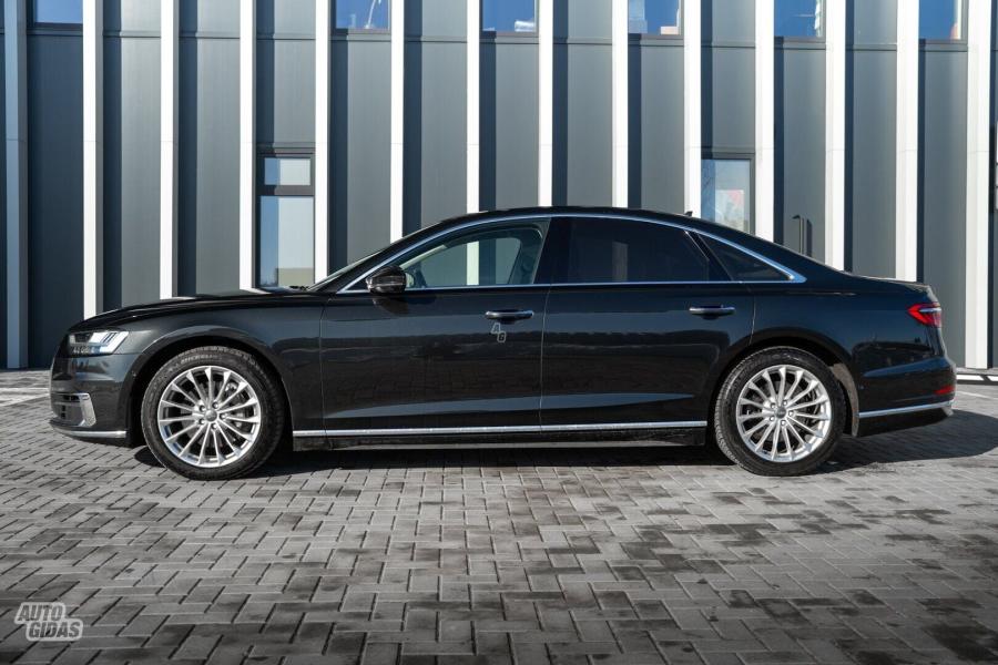 Audi A8 2018 in Vilnius, with an engine capacity of 3.00 L and mileage of 216 thousand km for 37000 €, photo 2 on AUTOMOTO.COM.LV