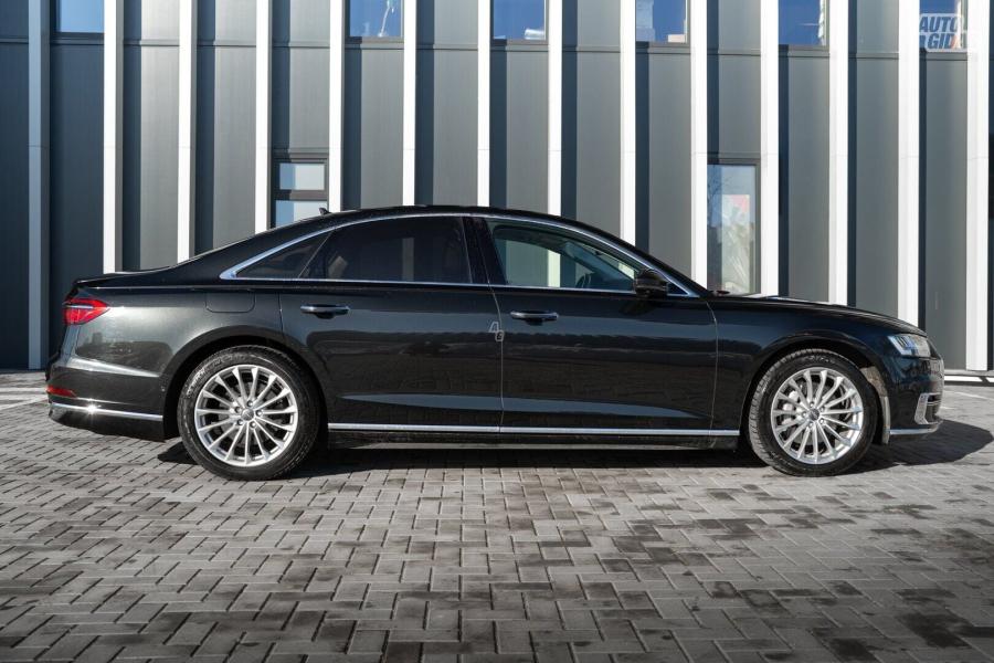 Audi A8 2018 in Vilnius, with an engine capacity of 3.00 L and mileage of 216 thousand km for 37000 €, photo 6 on AUTOMOTO.COM.LV