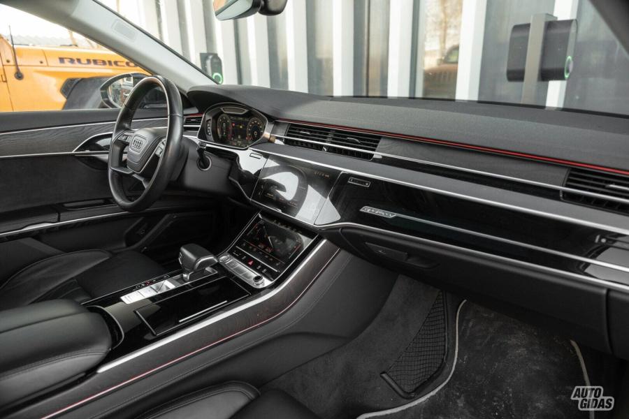 Audi A8 2018 in Vilnius, with an engine capacity of 3.00 L and mileage of 216 thousand km for 37000 €, photo 15 on AUTOMOTO.COM.LV