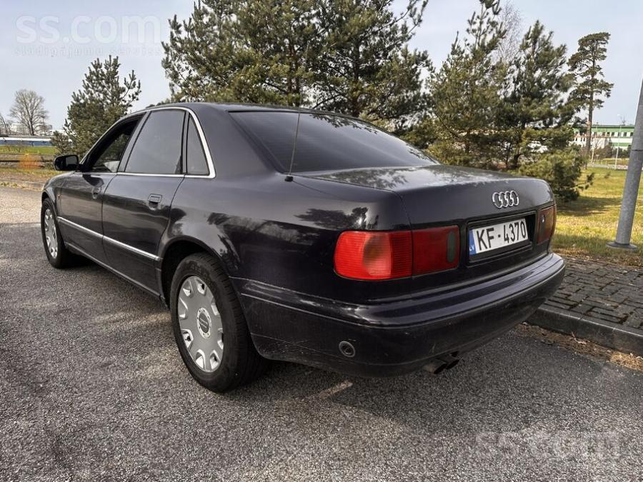 Violets Audi A8 1995 Ventspils, ar dzinēja tilpumu 2.80 L un nobraukumu 478 tūkst. km par 4500 €, foto 3 vietnē AUTOMOTO.COM.LV