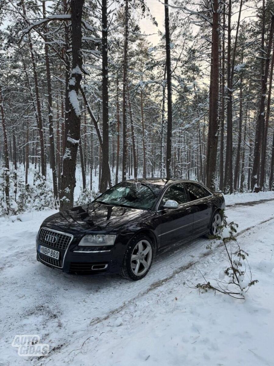 Violet Audi A8 2008 in Druskininkai, with an engine capacity of 4.10 L and mileage of 378 thousand km for 5499 €, photo 2 on AUTOMOTO.COM.LV