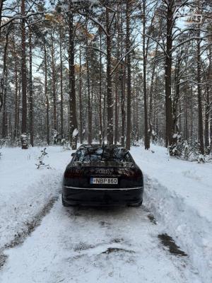 Violet Audi A8 2008 in Druskininkai, with an engine capacity of 4.10 L and mileage of 378 thousand km for 5499 €, photo 9 on AUTOMOTO.COM.LV