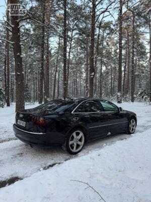 Violet Audi A8 2008 in Druskininkai, with an engine capacity of 4.10 L and mileage of 378 thousand km for 5499 €, photo 11 on AUTOMOTO.COM.LV