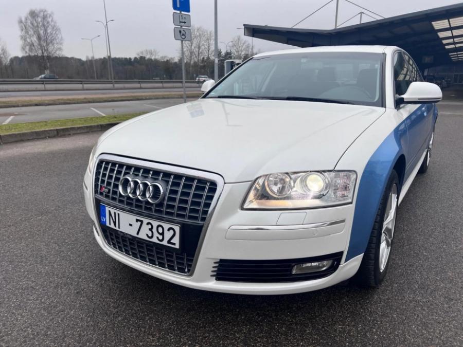 Balts Audi A8 2008 Rīga, ar dzinēja tilpumu 3.00 L un nobraukumu 158 tūkst. km par 9900 €, foto 5 vietnē AUTOMOTO.COM.LV