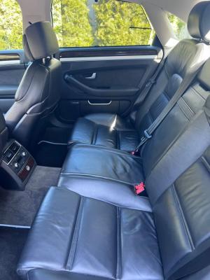 Balts Audi A8 2008 Rīga, ar dzinēja tilpumu 3.00 L un nobraukumu 158 tūkst. km par 9900 €, foto 18 vietnē AUTOMOTO.COM.LV