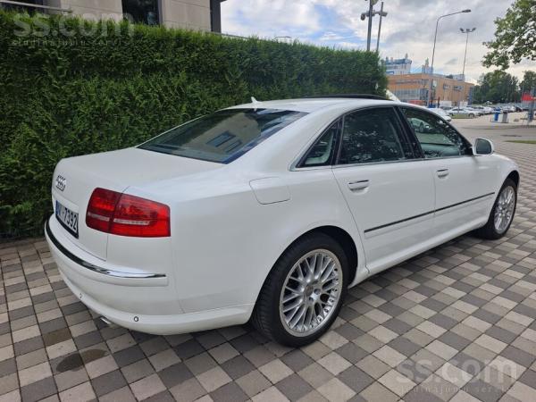 White Audi A8 2008 in Riga, with an engine capacity of 3.00 L and mileage of 0 thousand km for 8450 €, photo 3 on AUTOMOTO.COM.LV