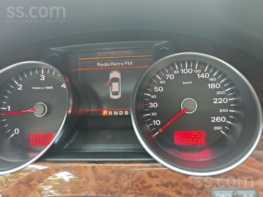 White Audi A8 2008 in Riga, with an engine capacity of 3.00 L and mileage of 0 thousand km for 8450 €, photo 11 on AUTOMOTO.COM.LV