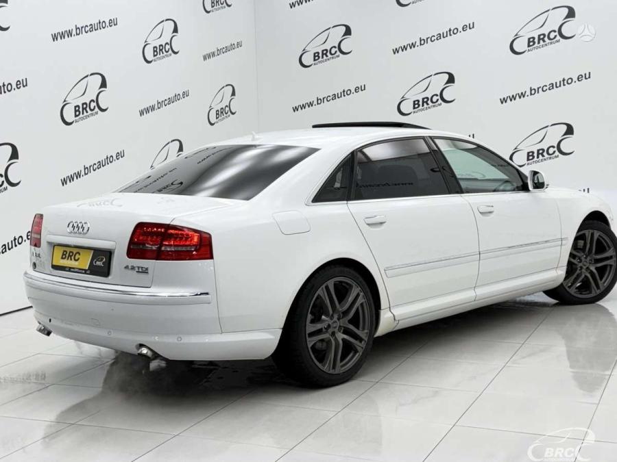 Balts Audi A8 2009 Viļņa, ar dzinēja tilpumu 4.13 L un nobraukumu 244 tūkst. km par 8900 €, foto 3 vietnē AUTOMOTO.COM.LV