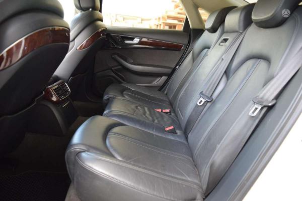 White Audi A8 2011 in Vilnius, with an engine capacity of 3.00 L and mileage of 372 thousand km for 10500 €, photo 10 on AUTOMOTO.COM.LV
