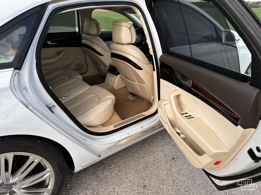 Balts Audi A8 2012 Ukmergė, ar dzinēja tilpumu 4.20 L un nobraukumu 170 tūkst. km par 7500 €, foto 20 vietnē AUTOMOTO.COM.LV