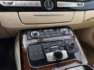 Balts Audi A8 2012 Ukmergė, ar dzinēja tilpumu 4.20 L un nobraukumu 170 tūkst. km par 7500 €, foto 23 vietnē AUTOMOTO.COM.LV