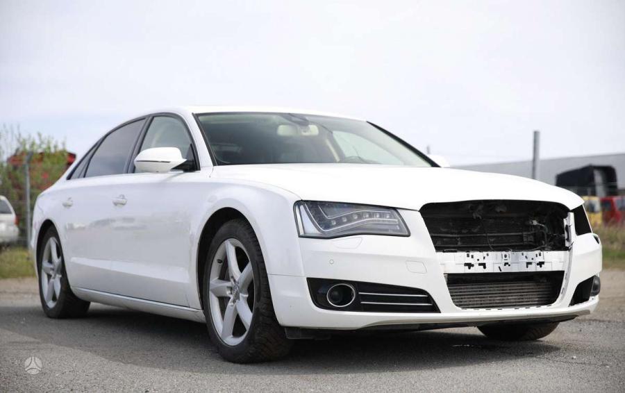 Balts Audi A8 2012 Panevēža, ar dzinēja tilpumu 3.00 L un nobraukumu 350 tūkst. km par 8350 €, foto 1 vietnē AUTOMOTO.COM.LV