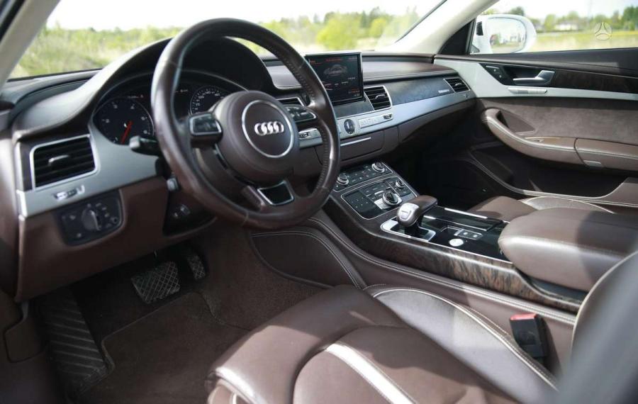 Balts Audi A8 2012 Panevēža, ar dzinēja tilpumu 3.00 L un nobraukumu 350 tūkst. km par 8350 €, foto 14 vietnē AUTOMOTO.COM.LV