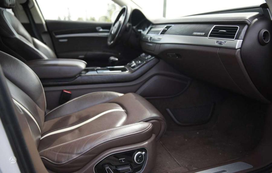 Balts Audi A8 2012 Panevēža, ar dzinēja tilpumu 3.00 L un nobraukumu 350 tūkst. km par 8350 €, foto 22 vietnē AUTOMOTO.COM.LV