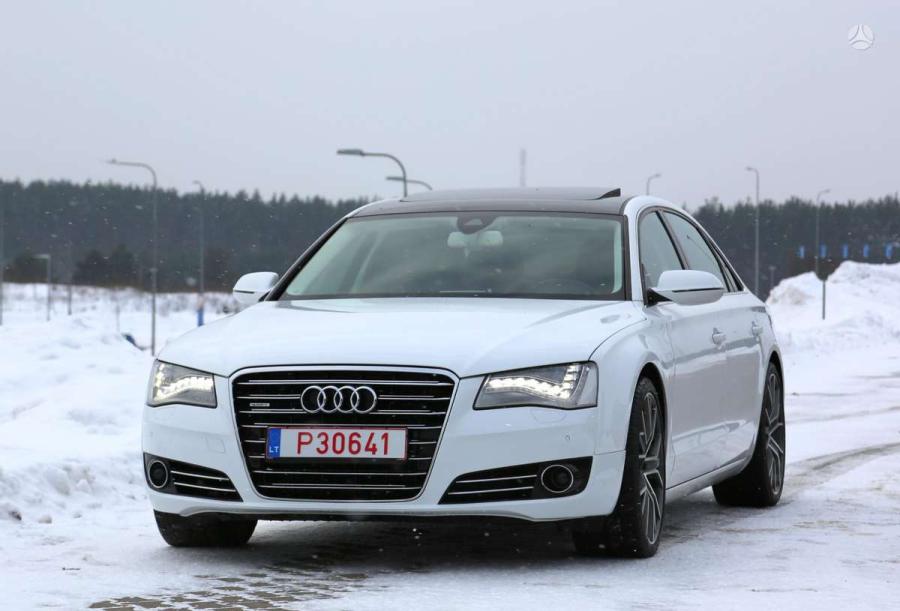 Balts Audi A8 2013 Viļņa, ar dzinēja tilpumu 4.00 L un nobraukumu 164 tūkst. km par 13990 €, foto 5 vietnē AUTOMOTO.COM.LV