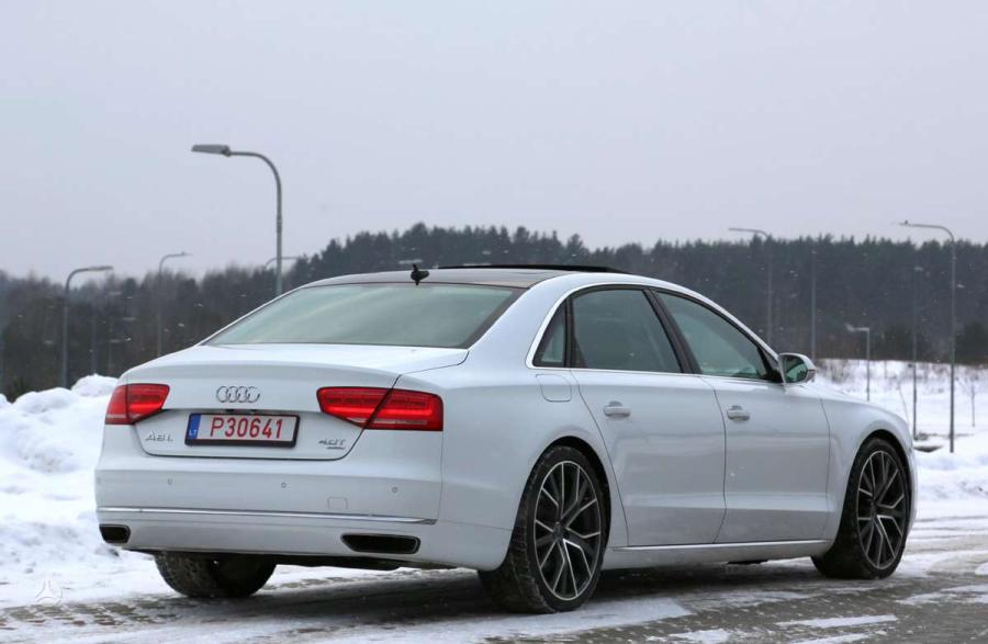 Balts Audi A8 2013 Viļņa, ar dzinēja tilpumu 4.00 L un nobraukumu 164 tūkst. km par 13990 €, foto 10 vietnē AUTOMOTO.COM.LV