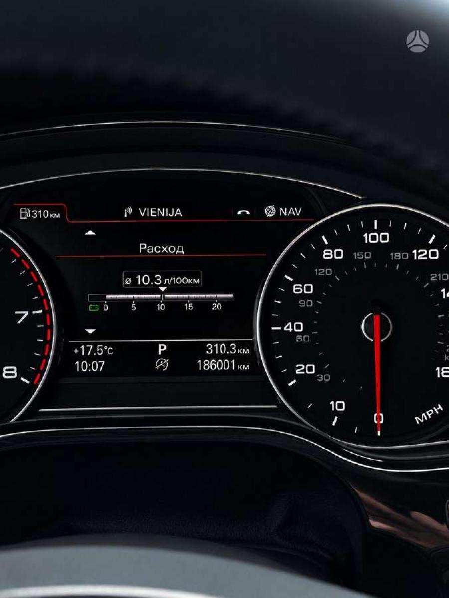 Белый Ауди А8 2015 в Клайпеда, объемом двигателя 4.00 л и пробегом 186 тыс. км за 25500 €, фото 9 на AUTOMOTO.COM.LV