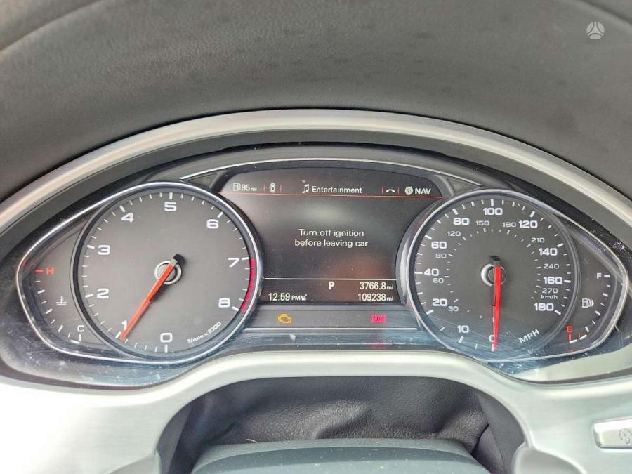 White Audi A8 2015 in Vilnius, with an engine capacity of 3.00 L and mileage of 176 thousand km for 7550 €, photo 10 on AUTOMOTO.COM.LV