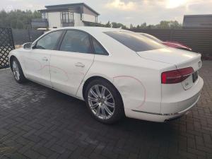 White Audi A8 2015 in Taurage, with an engine capacity of 3.00 L and mileage of 234 thousand km for 8200 €, photo 6 on AUTOMOTO.COM.LV