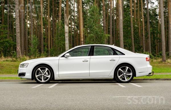 White Audi A8 2016 in Riga, with an engine capacity of 3.00 L and mileage of 189 thousand km for 22590 €, photo 4 on AUTOMOTO.COM.LV