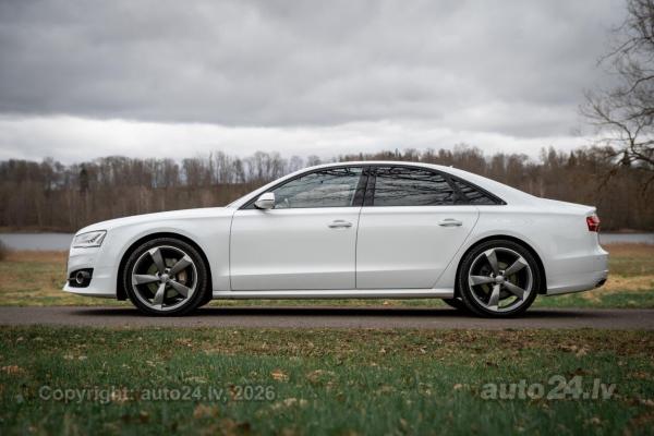 White Audi A8 2016 in Tallinn, with an engine capacity of 3.00 L and mileage of 168 thousand km for 26500 €, photo 1 on AUTOMOTO.COM.LV