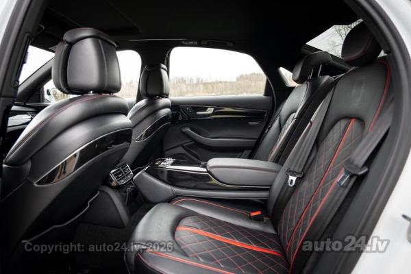 White Audi A8 2016 in Tallinn, with an engine capacity of 3.00 L and mileage of 168 thousand km for 26500 €, photo 7 on AUTOMOTO.COM.LV