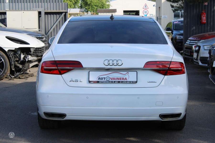 Balts Audi A8 2017 Viļņa, ar dzinēja tilpumu 3.00 L un nobraukumu 100 tūkst. km par 17400 €, foto 5 vietnē AUTOMOTO.COM.LV