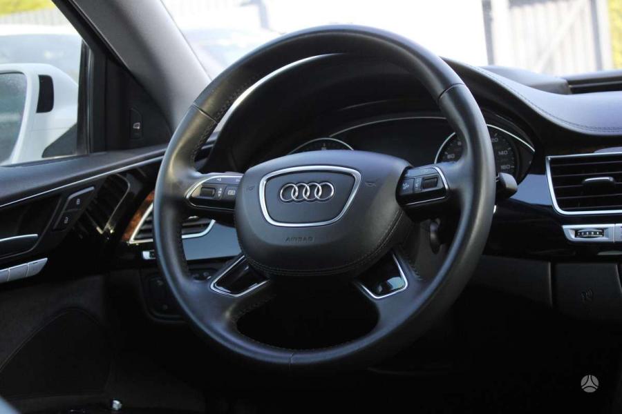 Balts Audi A8 2017 Viļņa, ar dzinēja tilpumu 3.00 L un nobraukumu 100 tūkst. km par 17400 €, foto 17 vietnē AUTOMOTO.COM.LV