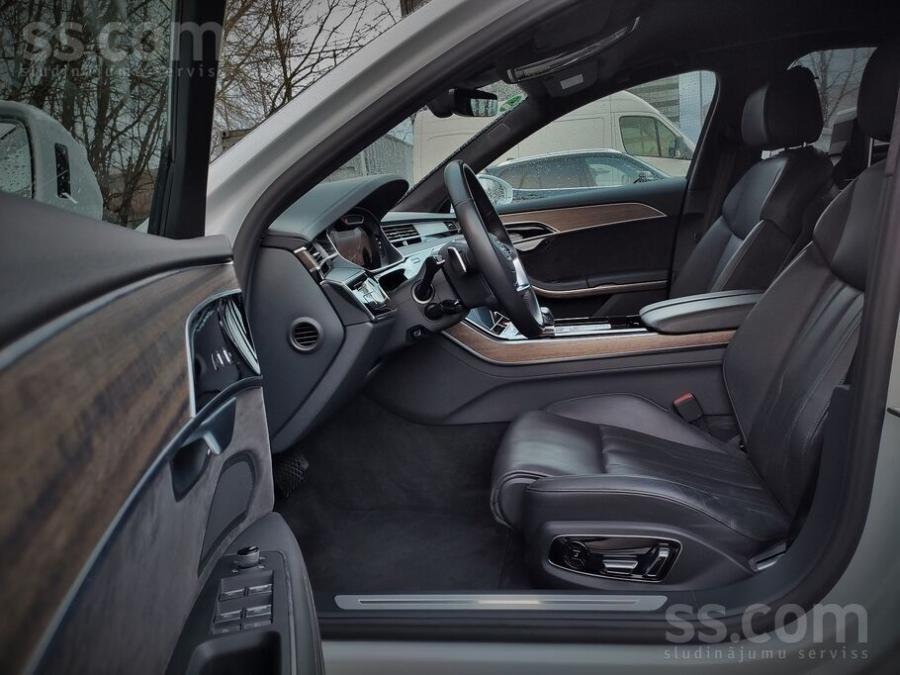 White Audi A8 2018 in Riga, with an engine capacity of 3.00 L and mileage of 83 thousand km for 45555 €, photo 14 on AUTOMOTO.COM.LV