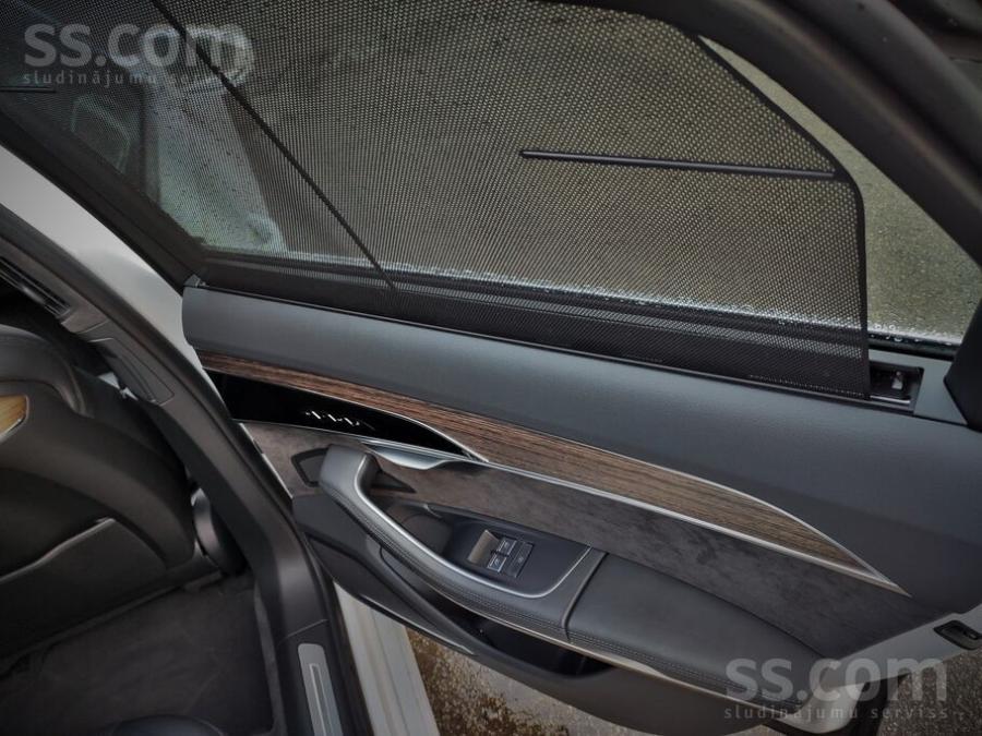 White Audi A8 2018 in Riga, with an engine capacity of 3.00 L and mileage of 83 thousand km for 45555 €, photo 21 on AUTOMOTO.COM.LV