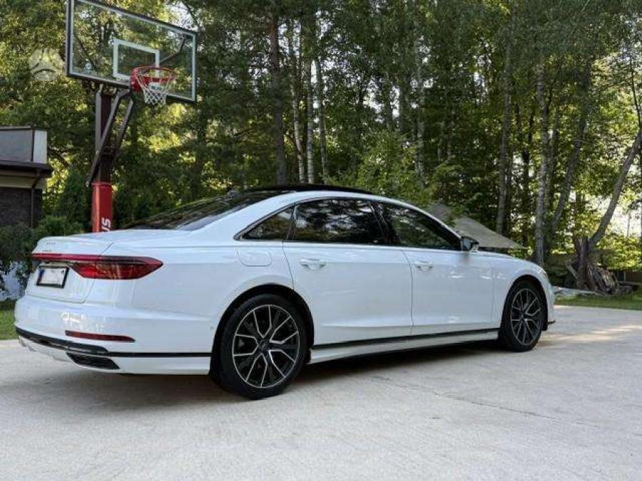 White Audi A8 2019 in Vilnius, with an engine capacity of 2.97 L and mileage of 185 thousand km for 46700 €, photo 7 on AUTOMOTO.COM.LV