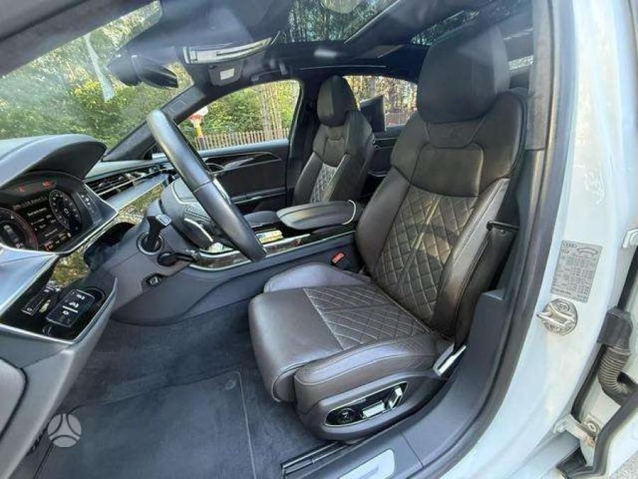 White Audi A8 2019 in Vilnius, with an engine capacity of 2.97 L and mileage of 185 thousand km for 46700 €, photo 12 on AUTOMOTO.COM.LV