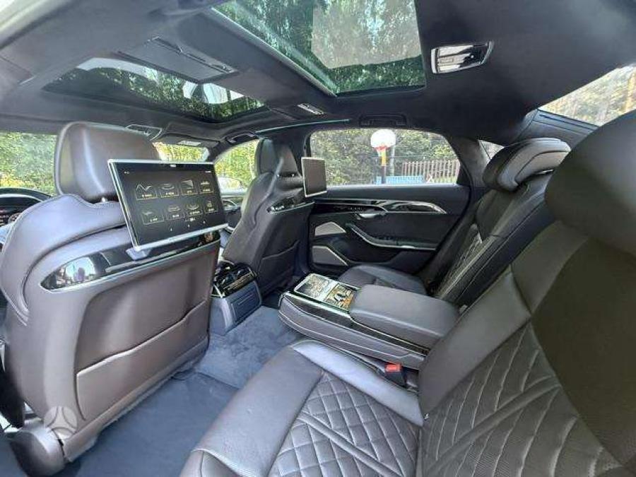 White Audi A8 2019 in Vilnius, with an engine capacity of 2.97 L and mileage of 185 thousand km for 46700 €, photo 14 on AUTOMOTO.COM.LV