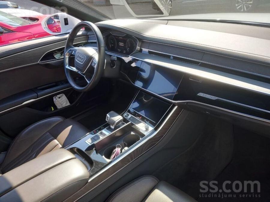 White Audi A8 2023 in Riga, with an engine capacity of 3.00 L and mileage of 139 thousand km for 48888 €, photo 6 on AUTOMOTO.COM.LV