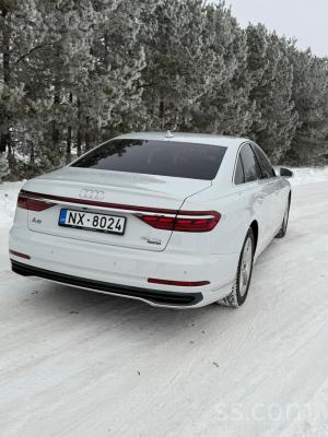 Balts Audi A8 2024 Liepāja, ar dzinēja tilpumu 3.00 L un nobraukumu 52 tūkst. km par 70000 €, foto 4 vietnē AUTOMOTO.COM.LV