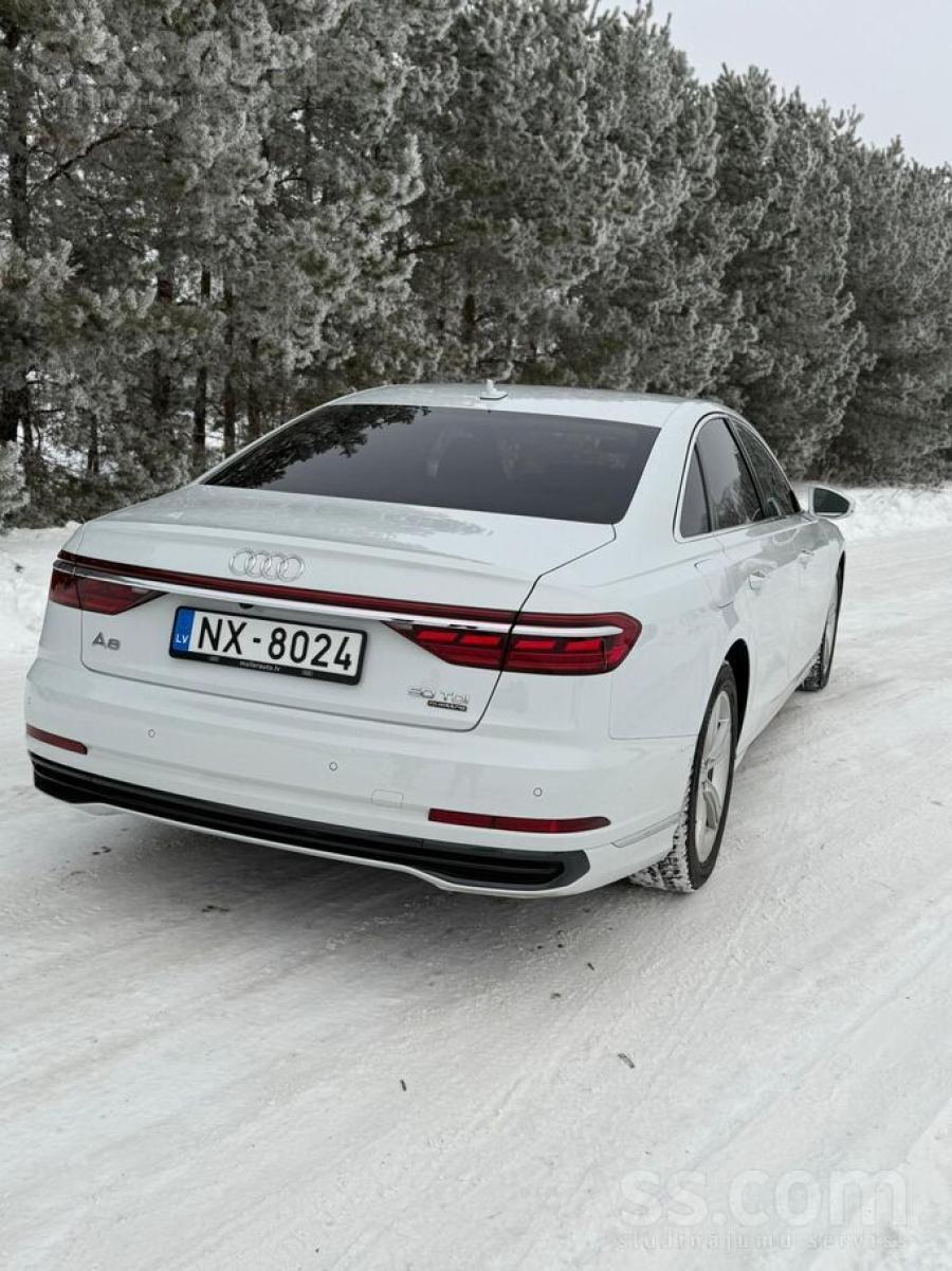 Balts Audi A8 2024 Liepāja, ar dzinēja tilpumu 3.00 L un nobraukumu 52 tūkst. km par 70000 €, foto 4 vietnē AUTOMOTO.COM.LV