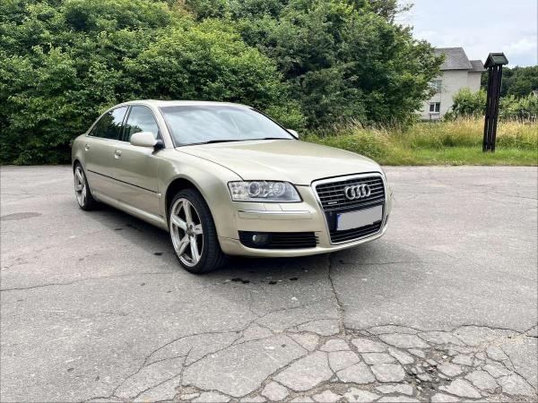 Yellow Audi A8 2005 in Kaunas, with an engine capacity of 4.17 L and mileage of 400 thousand km for 4500 €, photo 1 on AUTOMOTO.COM.LV