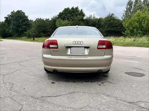 Yellow Audi A8 2005 in Kaunas, with an engine capacity of 4.17 L and mileage of 400 thousand km for 4500 €, photo 5 on AUTOMOTO.COM.LV
