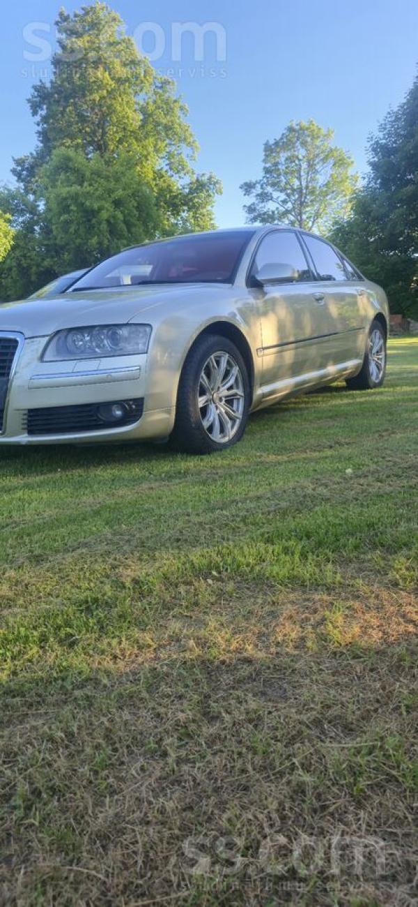 Yellow Audi A8 2006 in Kuldiga, with an engine capacity of 3.00 L and mileage of 464 thousand km for 4500 €, photo 4 on AUTOMOTO.COM.LV