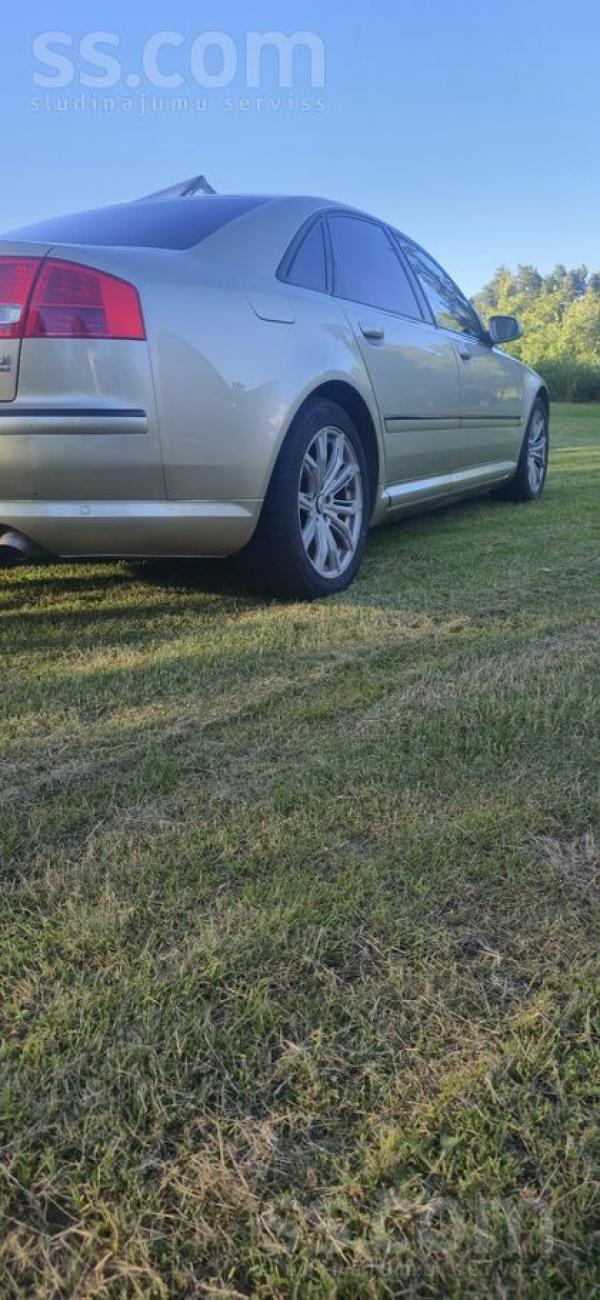 Yellow Audi A8 2006 in Kuldiga, with an engine capacity of 3.00 L and mileage of 464 thousand km for 4500 €, photo 7 on AUTOMOTO.COM.LV